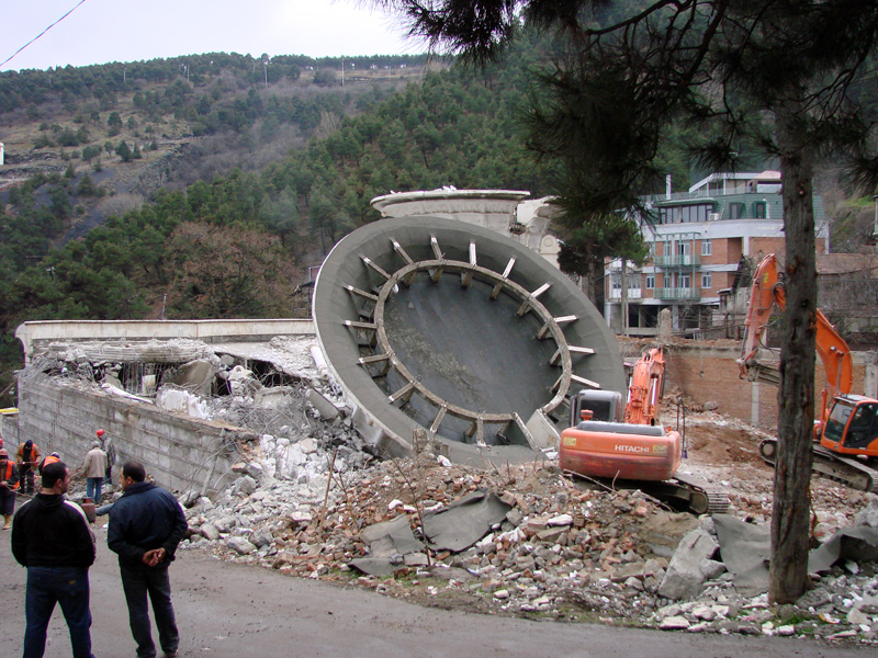 The death of the Palace of Poetry – TUDA